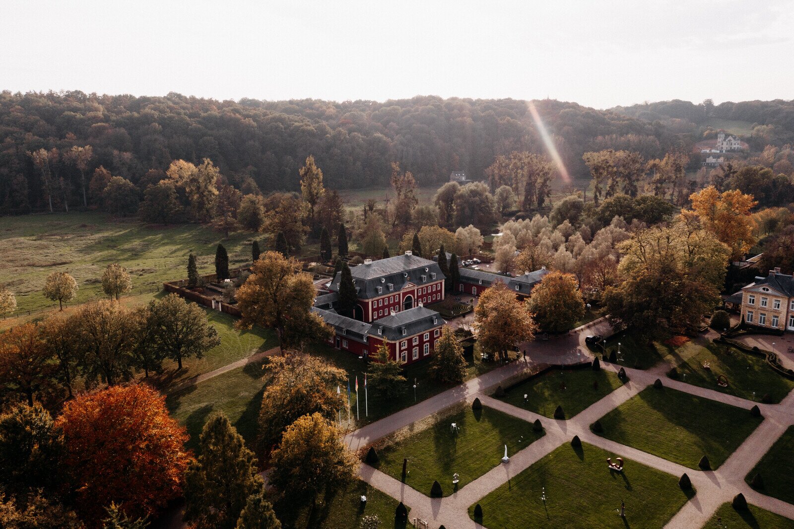 Home | Oostwegel Collection