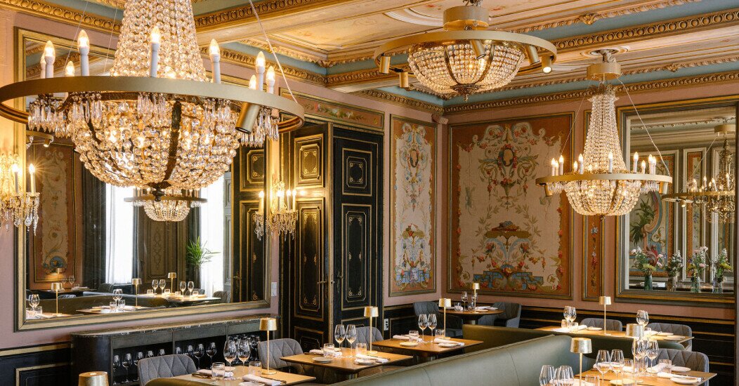 Home | Oostwegel Collection