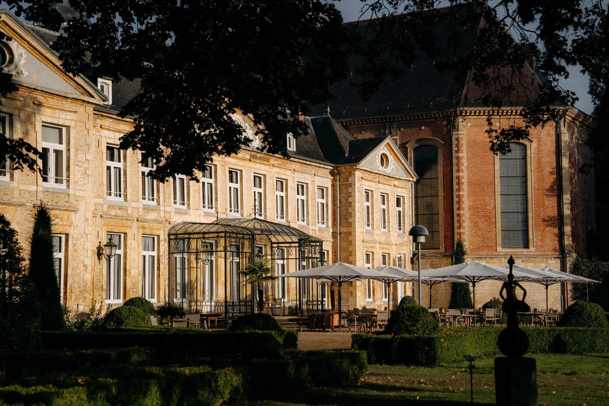 Contactgegevens | Oostwegel Collection